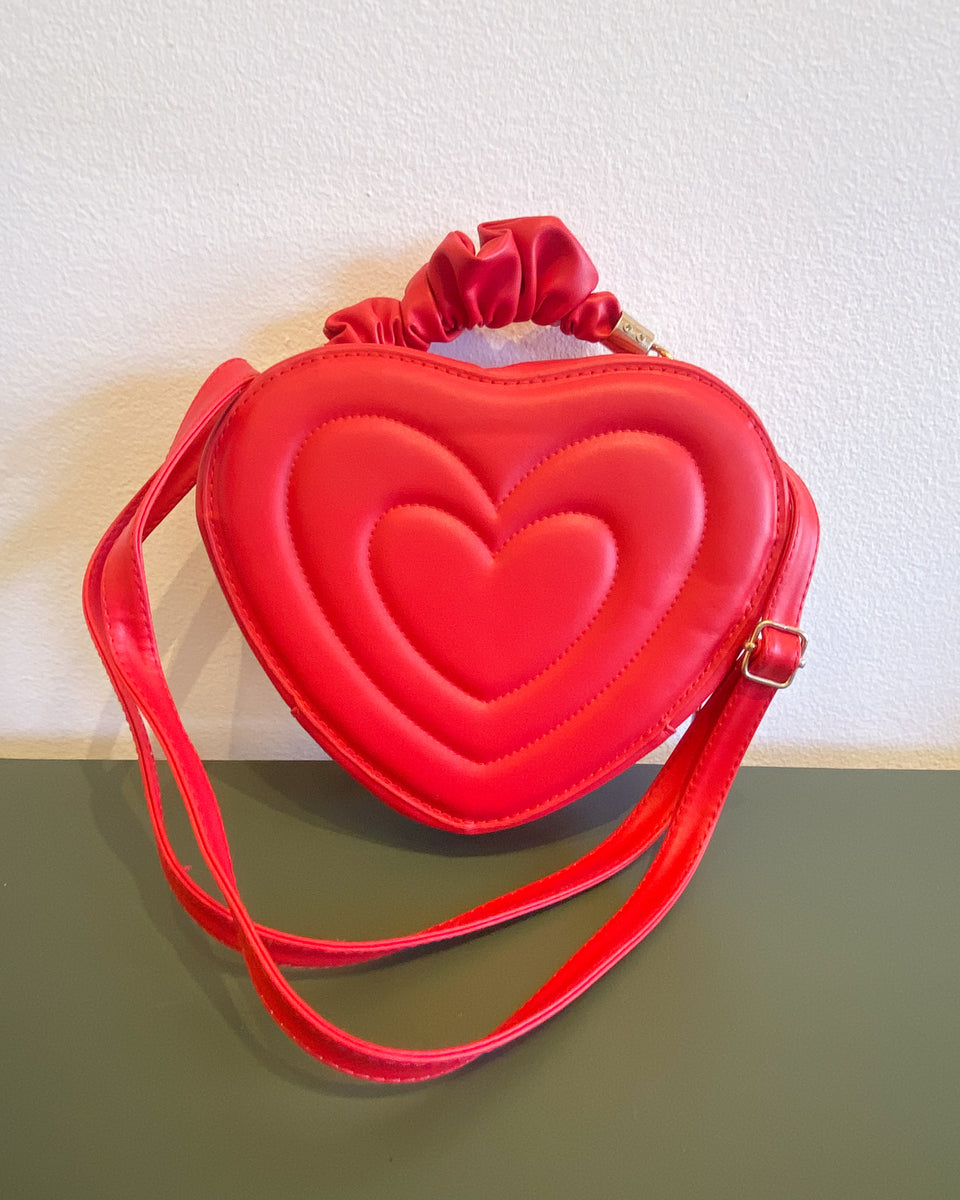 Red Heart Purse with Scrunchy Handle – Sunbeam Vintage