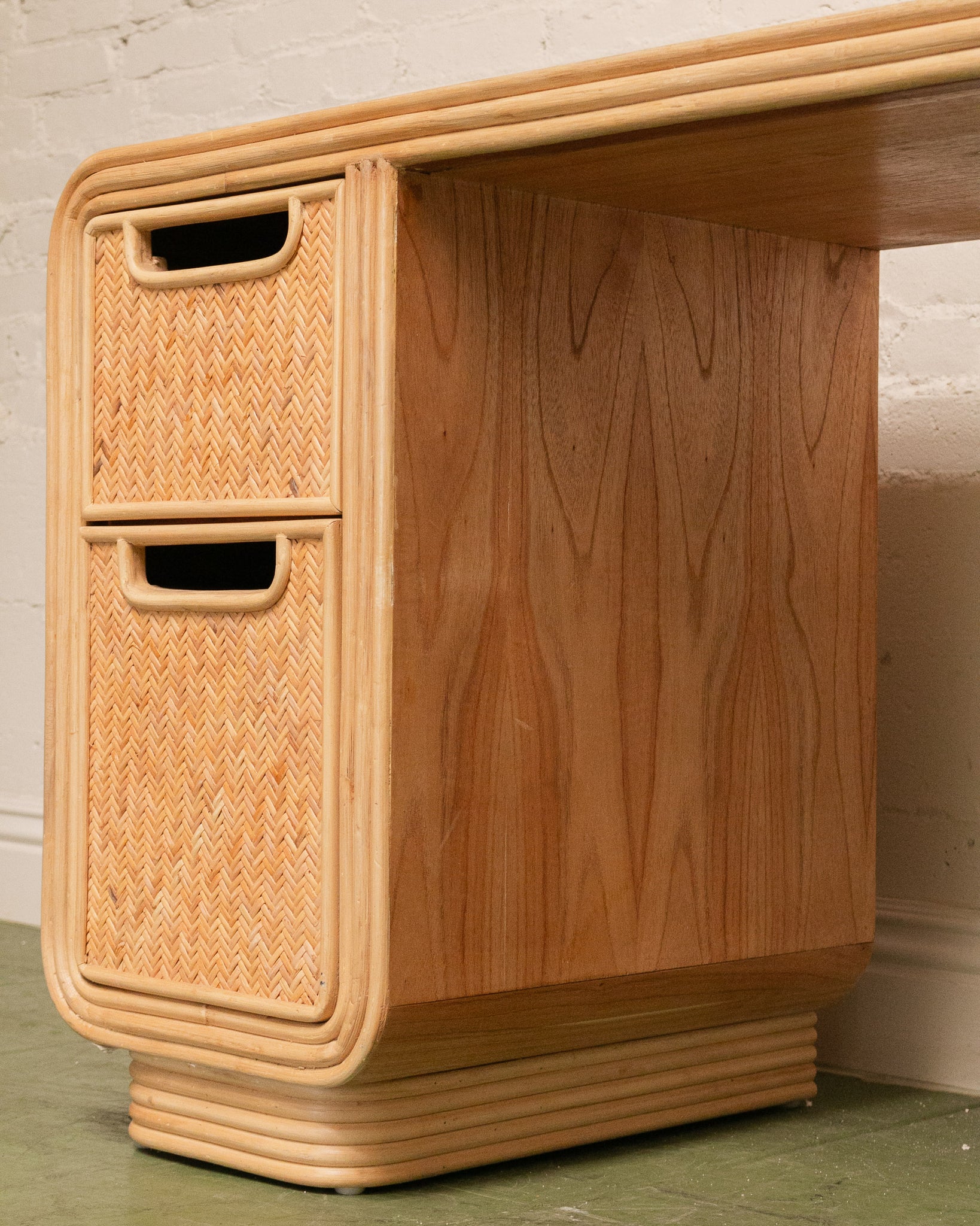 Rattan Desk – Sunbeam Vintage